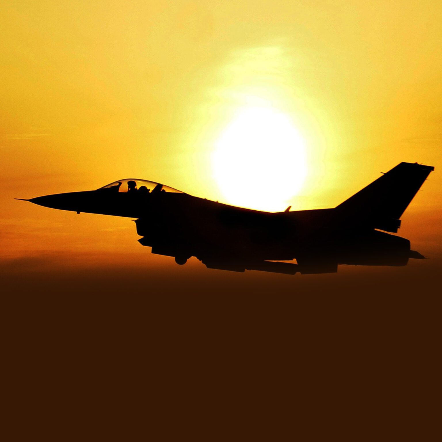 Airborne Amplifiers - Comtech Telecommunications Corp.